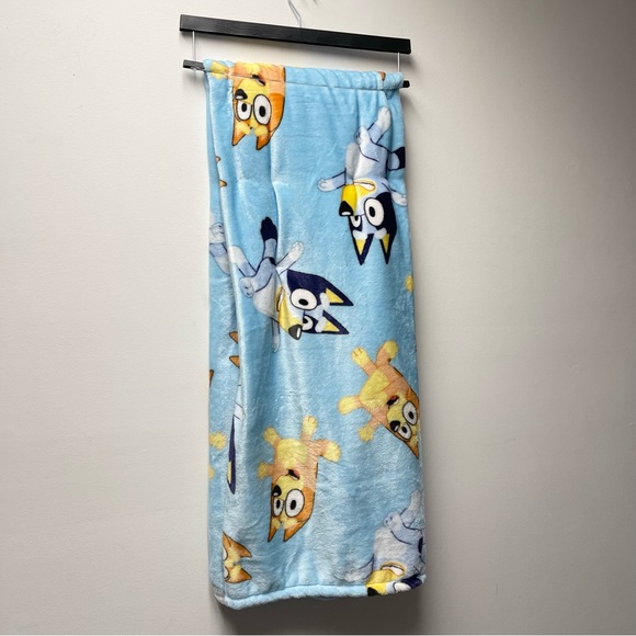Bedding | Bluey Plush Throw 5 X 70 | Poshmark